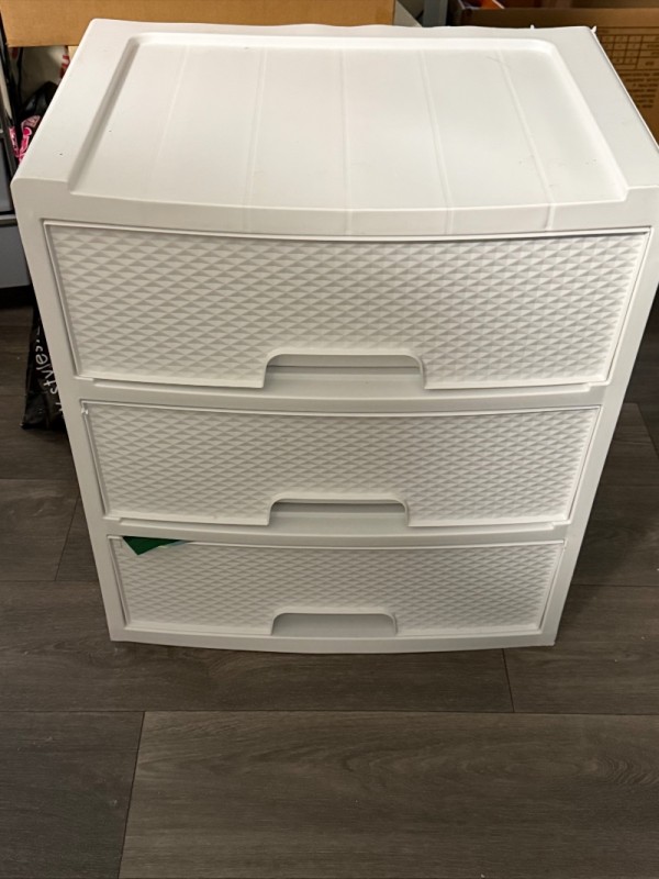 빨래 건조대 $15 흰색 플라스틱 서랍장 $18 > 중고장터 | GTKSA