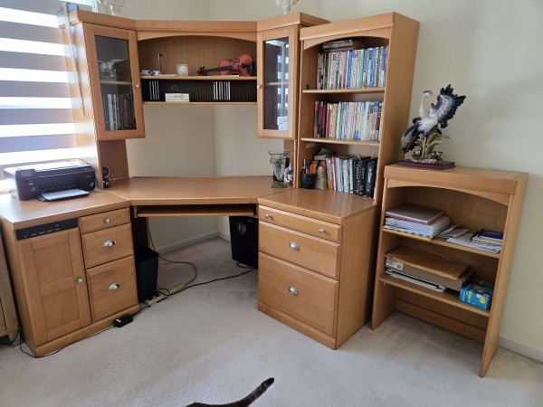 Moving Sale - Office Desk Sets > 중고장터 | GTKSA