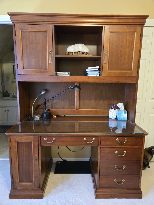 Moving Sale - Office Desk Sets > 중고장터 | GTKSA